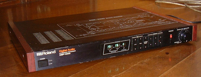 サラウンドに挑戦した頃・・・・・-其の二- Roland DSP-1000 編: 零不離敢人のぶらぶらお宝発見記録（…か？）